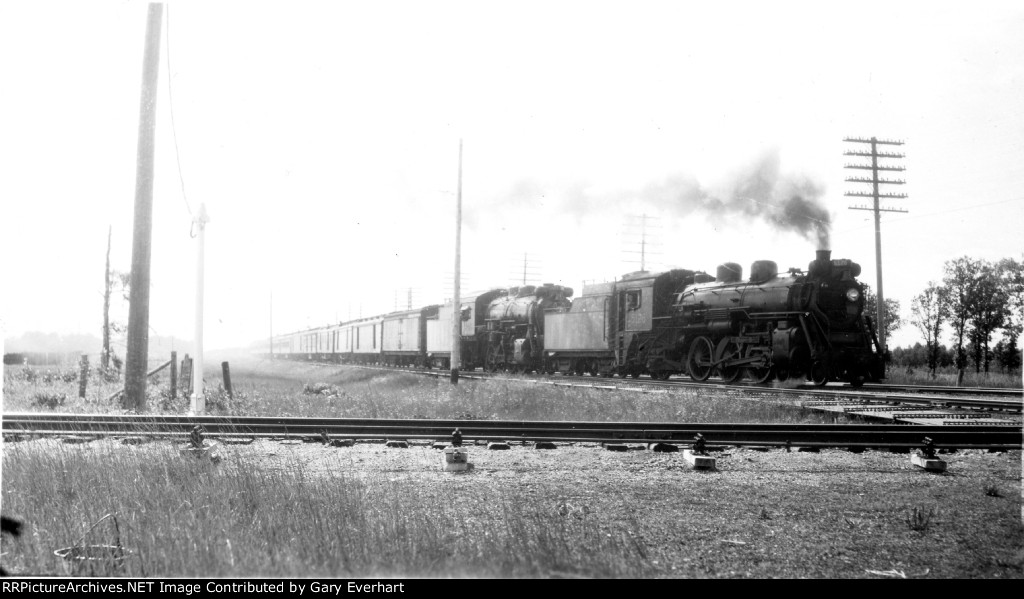 CN 4-6-2 #5126 & CN 2-8-0 #2471
